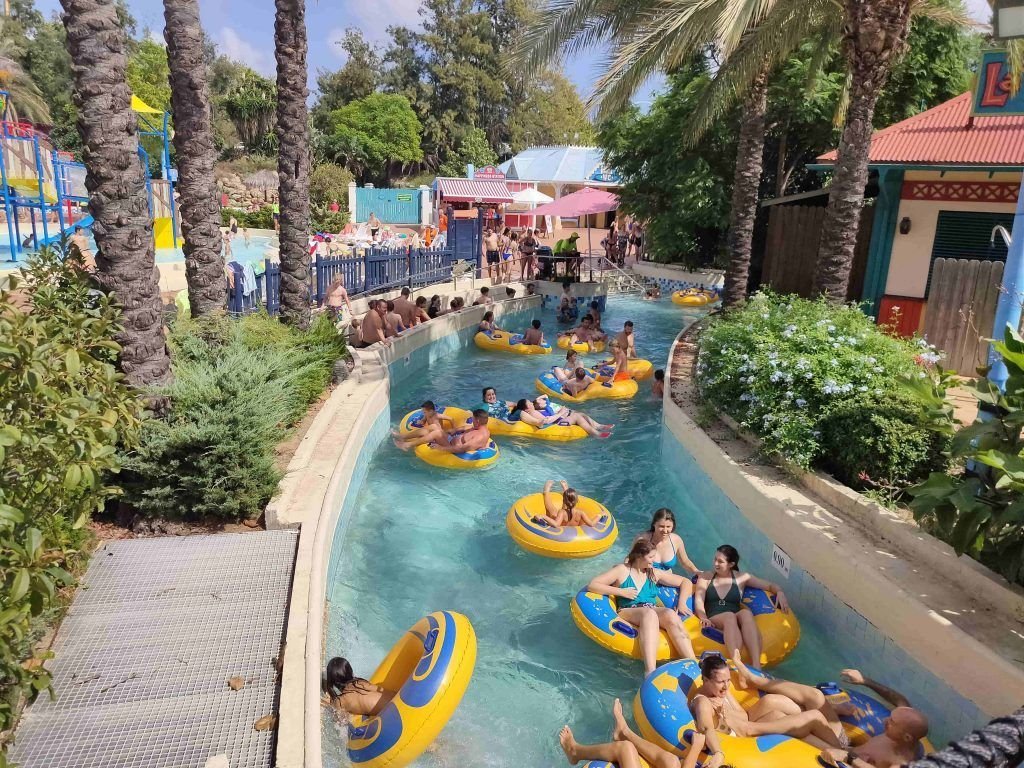 Excursión en familia al Caribe Aquatic Park en Port Aventura - TodoEllo